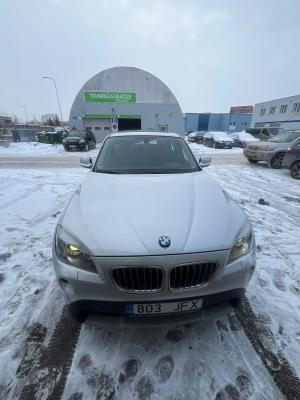 Серый БМВ Х1 2011 в Таллин, объемом двигателя 0.00 л и пробегом 156 тыс. км за 10000 €, фото 5 на AUTOMOTO.COM.LV
