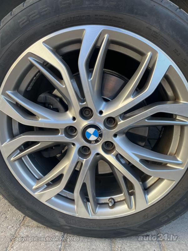 Pelēks BMW X1 2018 Tallina, ar dzinēja tilpumu 1.50 L un nobraukumu 165 tūkst. km par 15500 €, foto 9 vietnē AUTOMOTO.COM.LV