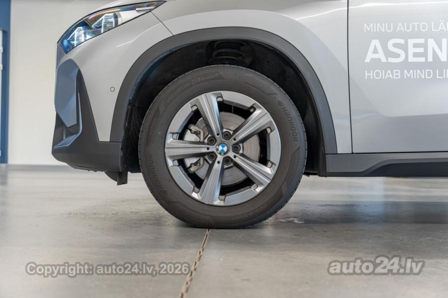 Pelēks BMW X1 2026 Tallina, ar dzinēja tilpumu 1.50 L un nobraukumu 10 tūkst. km par 37900 €, foto 8 vietnē AUTOMOTO.COM.LV