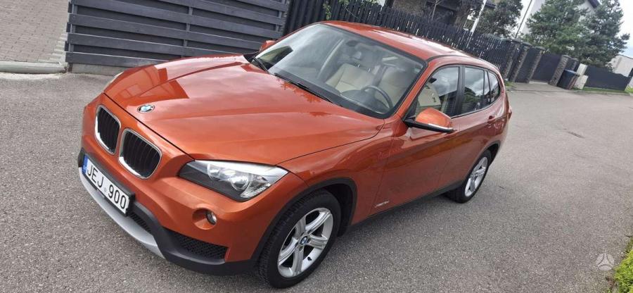 Orange BMW X1 2012 in Vilnius, with an engine capacity of 2.00 L and mileage of 163 thousand km for 5900 €, photo 10 on AUTOMOTO.COM.LV