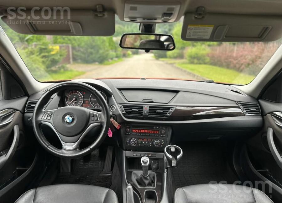 Oranžs BMW X1 2013 Rīga, ar dzinēja tilpumu 2.00 L un nobraukumu 284 tūkst. km par 7950 €, foto 15 vietnē AUTOMOTO.COM.LV