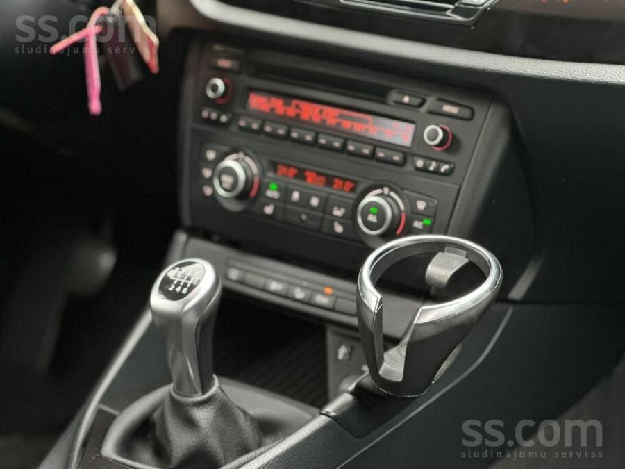 Oranžs BMW X1 2013 Rīga, ar dzinēja tilpumu 2.00 L un nobraukumu 284 tūkst. km par 7950 €, foto 16 vietnē AUTOMOTO.COM.LV