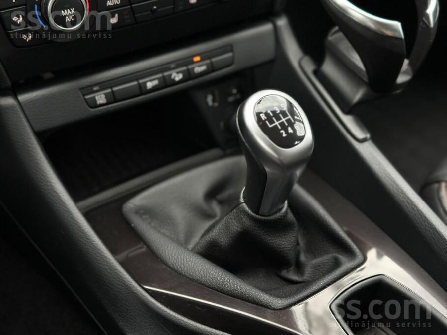Oranžs BMW X1 2013 Rīga, ar dzinēja tilpumu 2.00 L un nobraukumu 284 tūkst. km par 7950 €, foto 17 vietnē AUTOMOTO.COM.LV