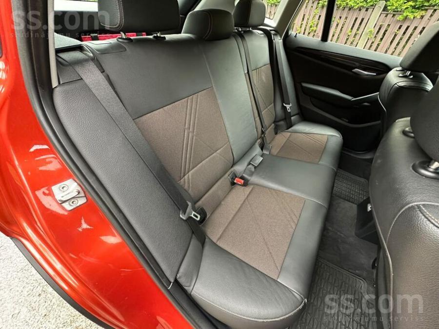 Oranžs BMW X1 2013 Rīga, ar dzinēja tilpumu 2.00 L un nobraukumu 284 tūkst. km par 7950 €, foto 24 vietnē AUTOMOTO.COM.LV