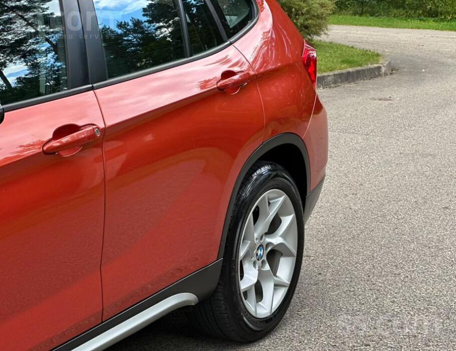 Oranžs BMW X1 2013 Rīga, ar dzinēja tilpumu 2.00 L un nobraukumu 284 tūkst. km par 7950 €, foto 27 vietnē AUTOMOTO.COM.LV