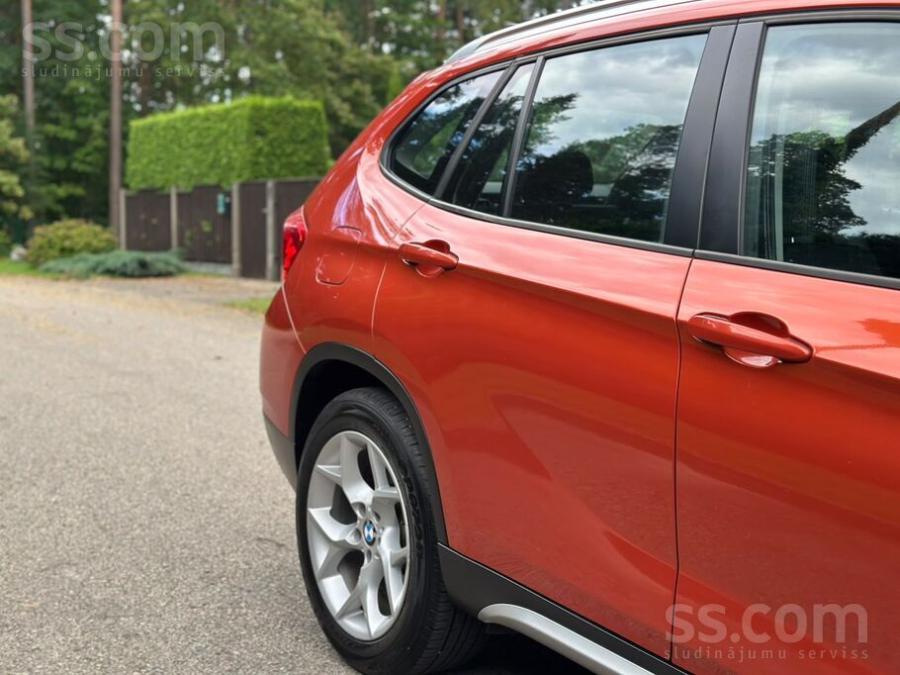 Oranžs BMW X1 2013 Rīga, ar dzinēja tilpumu 2.00 L un nobraukumu 284 tūkst. km par 7950 €, foto 30 vietnē AUTOMOTO.COM.LV