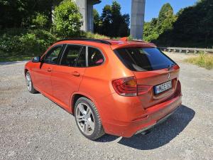 Orange BMW X1 2014 in Marijampole, with an engine capacity of 2.00 L and mileage of 215 thousand km for 10700 €, photo 6 on AUTOMOTO.COM.LV