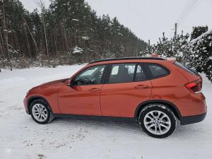 Orange BMW X1 2014 in Ukmerge, with an engine capacity of 2.00 L and mileage of 237 thousand km for 7500 €, photo 8 on AUTOMOTO.COM.LV