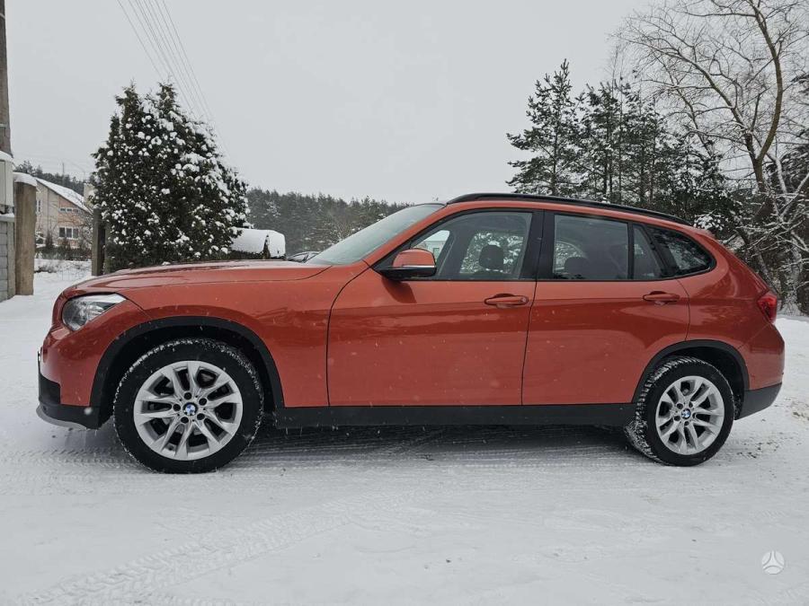 Orange BMW X1 2014 in Ukmerge, with an engine capacity of 2.00 L and mileage of 237 thousand km for 7500 €, photo 9 on AUTOMOTO.COM.LV