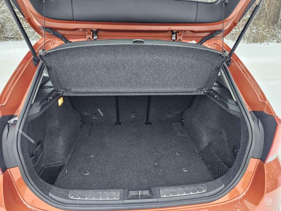 Orange BMW X1 2014 in Ukmerge, with an engine capacity of 2.00 L and mileage of 237 thousand km for 7500 €, photo 21 on AUTOMOTO.COM.LV