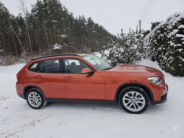 Orange BMW X1 2014 in Ukmerge, with an engine capacity of 2.00 L and mileage of 237 thousand km for 6999 €, photo 2 on AUTOMOTO.COM.LV