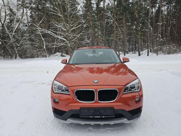 Orange BMW X1 2014 in Ukmerge, with an engine capacity of 2.00 L and mileage of 237 thousand km for 6999 €, photo 9 on AUTOMOTO.COM.LV