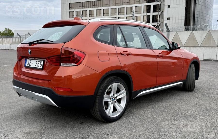 Oranžs BMW X1 2014 Rīga, ar dzinēja tilpumu 2.00 L un nobraukumu 98 tūkst. km par 12500 €, foto 3 vietnē AUTOMOTO.COM.LV