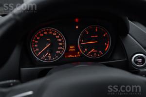 Oranžs BMW X1 2014 Jelgava, ar dzinēja tilpumu 2.00 L un nobraukumu 211 tūkst. km par 9900 €, foto 16 vietnē AUTOMOTO.COM.LV