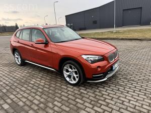 Orange BMW X1 2014 in Talsi, with an engine capacity of 2.00 L and mileage of 202 thousand km for 8500 €, photo  on AUTOMOTO.COM.LV