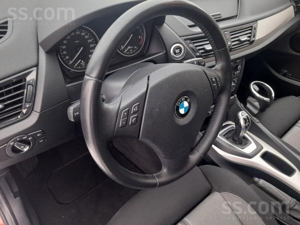 Orange BMW X1 2014 in Riga, with an engine capacity of 2.00 L and mileage of 237 thousand km for 9300 €, photo 9 on AUTOMOTO.COM.LV