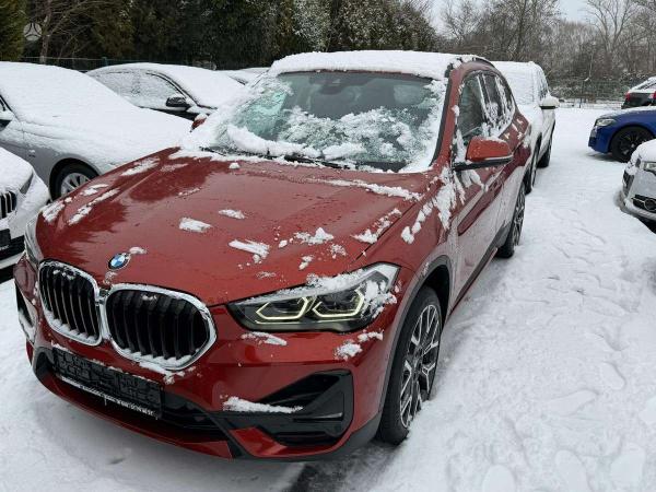 Orange BMW X1 2020 in Vilnius, with an engine capacity of 2.00 L and mileage of 111 thousand km for 24900 €, photo 1 on AUTOMOTO.COM.LV
