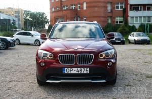 Red BMW X1 2010 in Liepaja, with an engine capacity of 2.00 L and mileage of 267 thousand km for 7500 €, photo 3 on AUTOMOTO.COM.LV