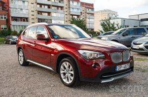 Red BMW X1 2010 in Liepaja, with an engine capacity of 2.00 L and mileage of 267 thousand km for 7500 €, photo 4 on AUTOMOTO.COM.LV