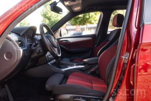 Red BMW X1 2010 in Liepaja, with an engine capacity of 2.00 L and mileage of 267 thousand km for 7500 €, photo 19 on AUTOMOTO.COM.LV
