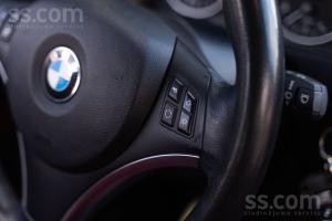 Red BMW X1 2010 in Liepaja, with an engine capacity of 2.00 L and mileage of 267 thousand km for 7500 €, photo 28 on AUTOMOTO.COM.LV
