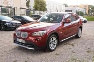 Red BMW X1 2010 in Liepaja, with an engine capacity of 2.00 L and mileage of 267 thousand km for 7500 €, photo  on AUTOMOTO.COM.LV