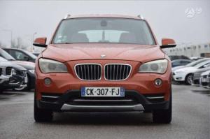Red BMW X1 2012 in Taurage, with an engine capacity of 2.00 L and mileage of 231 thousand km for 6700 €, photo 2 on AUTOMOTO.COM.LV