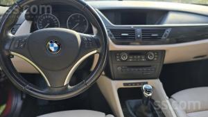 Red BMW X1 2011 in Riga, with an engine capacity of 2.00 L and mileage of 286 thousand km for 6500 €, photo 10 on AUTOMOTO.COM.LV