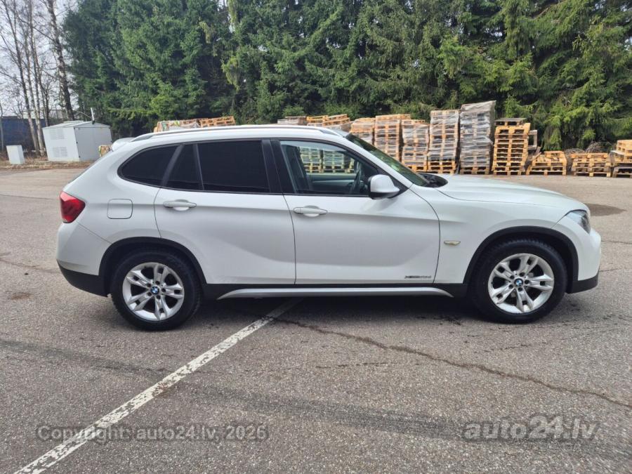 BMW X1 2011 Pērnava, ar dzinēja tilpumu 2.00 L un nobraukumu 275 tūkst. km par 9999 €, foto 4 vietnē AUTOMOTO.COM.LV