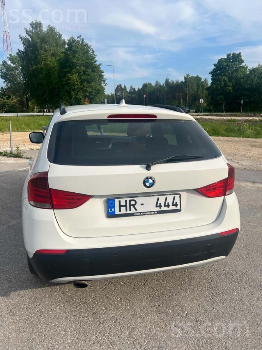 Balts BMW X1 2009 Rīga, ar dzinēja tilpumu 2.00 L un nobraukumu 320 tūkst. km par 7300 €, foto 3 vietnē AUTOMOTO.COM.LV