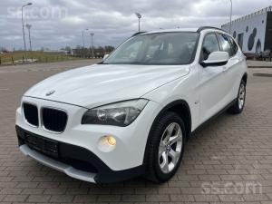 White BMW X1 2010 in Riga, with an engine capacity of 2.00 L and mileage of 309 thousand km for 5250 €, photo 3 on AUTOMOTO.COM.LV