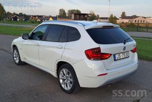 White BMW X1 2010 in Riga, with an engine capacity of 2.00 L and mileage of 276 thousand km for 7200 €, photo 2 on AUTOMOTO.COM.LV