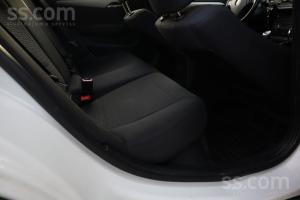 White BMW X1 2010 in Riga, with an engine capacity of 2.00 L and mileage of 294 thousand km for 5750 €, photo 9 on AUTOMOTO.COM.LV