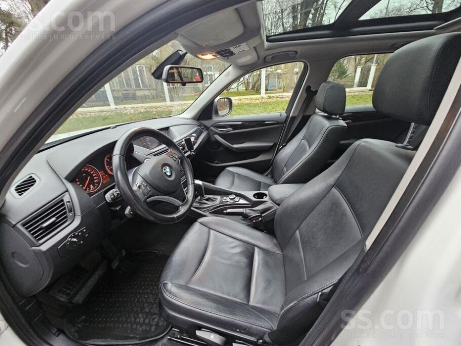 Balts BMW X1 2010 Rīga, ar dzinēja tilpumu 2.00 L un nobraukumu 209 tūkst. km par 8500 €, foto 7 vietnē AUTOMOTO.COM.LV
