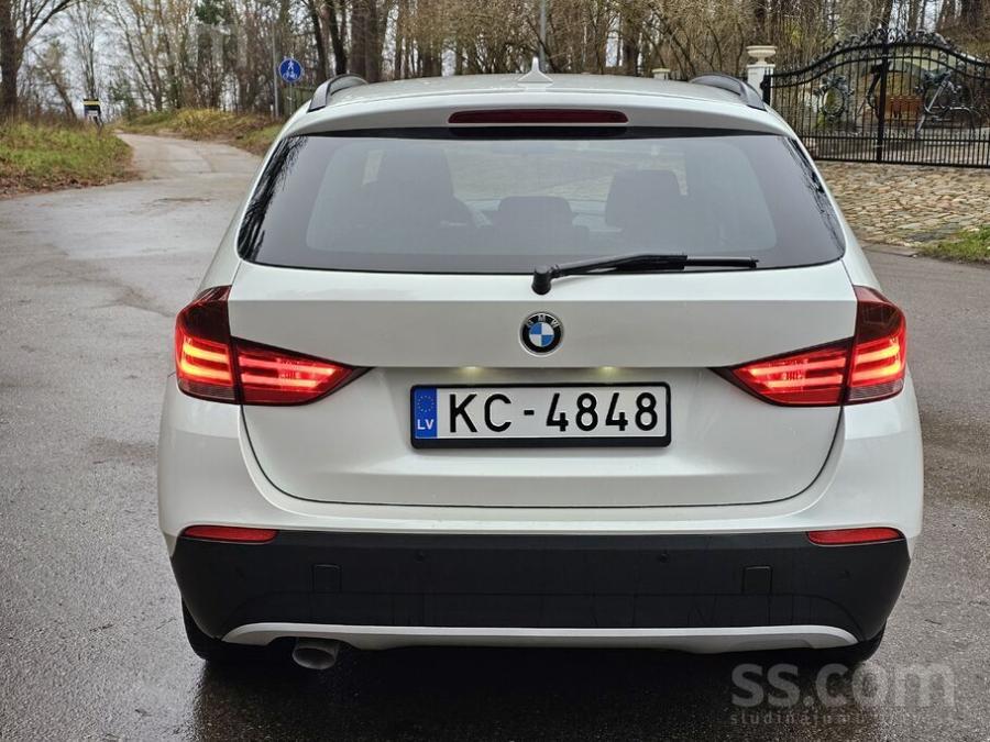 Balts BMW X1 2010 Rīga, ar dzinēja tilpumu 2.00 L un nobraukumu 209 tūkst. km par 8500 €, foto 10 vietnē AUTOMOTO.COM.LV