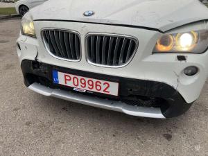 Balts BMW X1 2010 Marijampole, ar dzinēja tilpumu 2.00 L un nobraukumu 244 tūkst. km par 3500 €, foto 3 vietnē AUTOMOTO.COM.LV