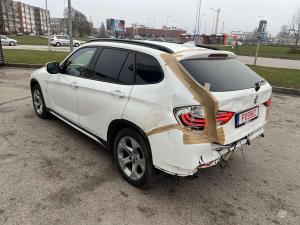 Balts BMW X1 2010 Marijampole, ar dzinēja tilpumu 2.00 L un nobraukumu 244 tūkst. km par 3500 €, foto 8 vietnē AUTOMOTO.COM.LV