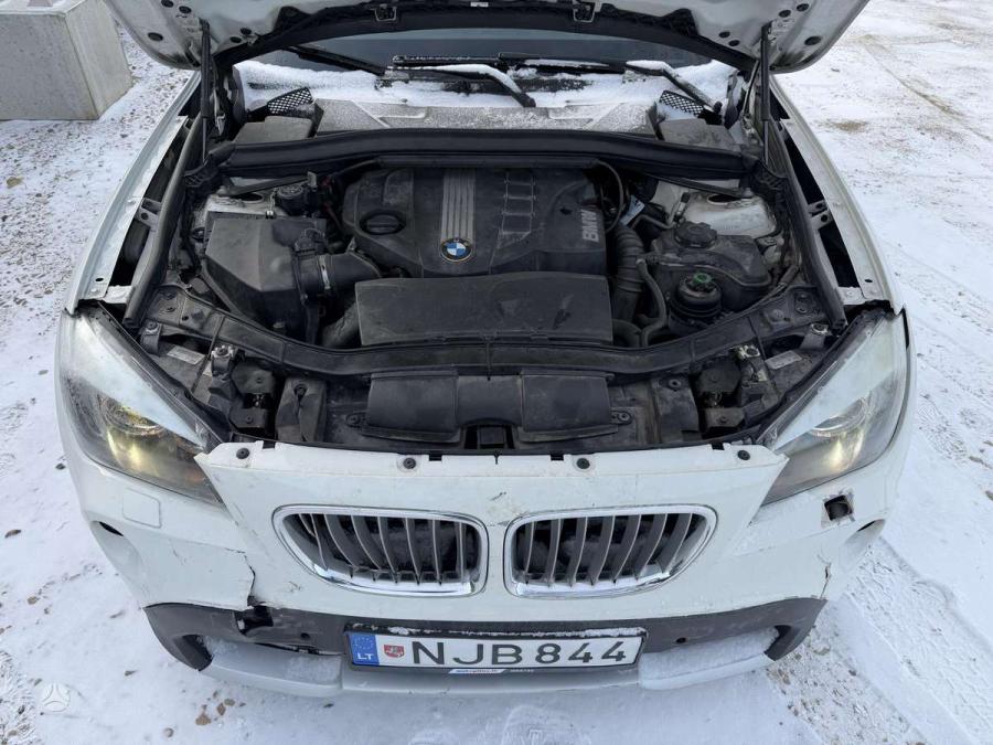 White BMW X1 2010 in Marijampole, with an engine capacity of 2.00 L and mileage of 244 thousand km for 3450 €, photo 12 on AUTOMOTO.COM.LV