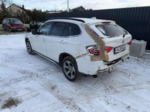 White BMW X1 2010 in Marijampole, with an engine capacity of 2.00 L and mileage of 244 thousand km for 3050 €, photo 7 on AUTOMOTO.COM.LV