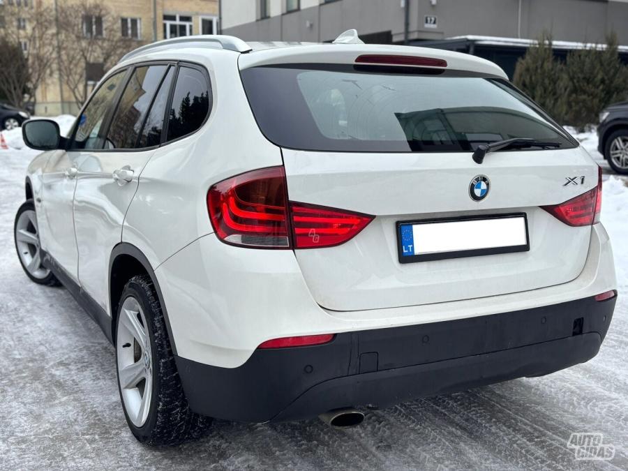 Balts BMW X1 2010 Kauņa, ar dzinēja tilpumu 2.00 L un nobraukumu 300 tūkst. km par 6500 €, foto 8 vietnē AUTOMOTO.COM.LV