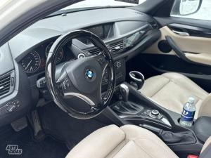 Balts BMW X1 2010 Kauņa, ar dzinēja tilpumu 2.00 L un nobraukumu 300 tūkst. km par 6500 €, foto 16 vietnē AUTOMOTO.COM.LV