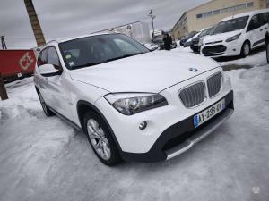 White BMW X1 2010 in Taurage, with an engine capacity of 2.00 L and mileage of 320 thousand km for 6600 €, photo 2 on AUTOMOTO.COM.LV