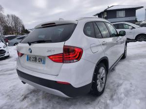 White BMW X1 2010 in Taurage, with an engine capacity of 2.00 L and mileage of 320 thousand km for 6600 €, photo 3 on AUTOMOTO.COM.LV