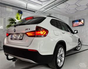 White BMW X1 2010 in Kaunas, with an engine capacity of 2.00 L and mileage of 221 thousand km for 6950 €, photo 3 on AUTOMOTO.COM.LV
