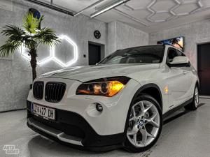 White BMW X1 2010 in Kaunas, with an engine capacity of 2.00 L and mileage of 221 thousand km for 6950 €, photo 14 on AUTOMOTO.COM.LV