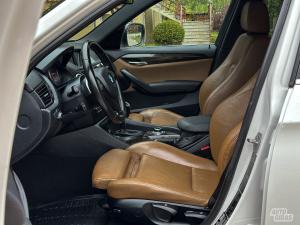White BMW X1 2010 in Kaunas, with an engine capacity of 2.00 L and mileage of 221 thousand km for 6950 €, photo 27 on AUTOMOTO.COM.LV