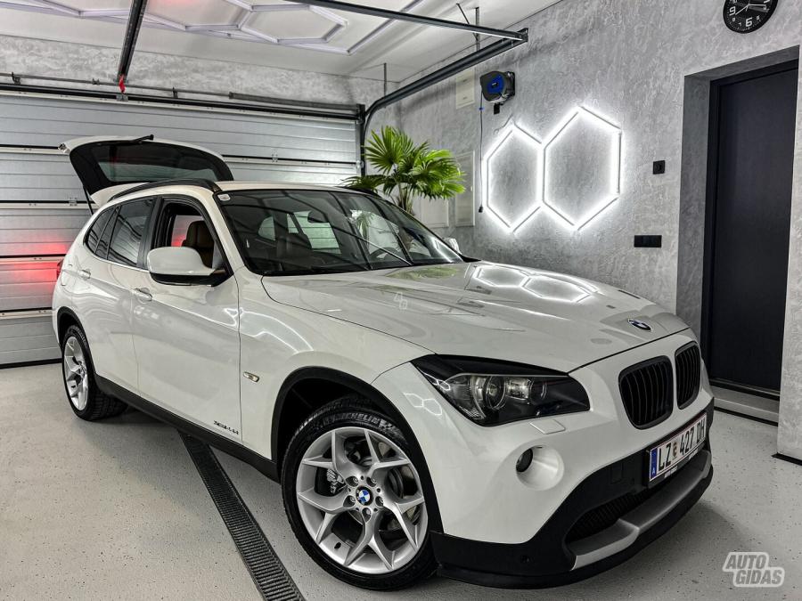 Balts BMW X1 2010 Kauņa, ar dzinēja tilpumu 2.00 L un nobraukumu 221 tūkst. km par 6950 €, foto 9 vietnē AUTOMOTO.COM.LV