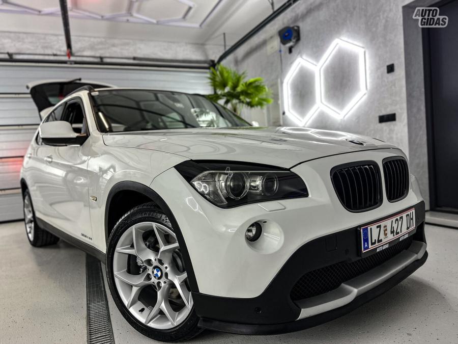 Balts BMW X1 2010 Kauņa, ar dzinēja tilpumu 2.00 L un nobraukumu 221 tūkst. km par 6950 €, foto 12 vietnē AUTOMOTO.COM.LV