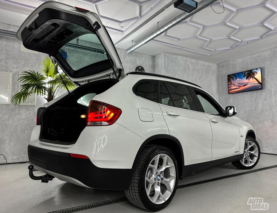 Balts BMW X1 2010 Kauņa, ar dzinēja tilpumu 2.00 L un nobraukumu 221 tūkst. km par 6950 €, foto 17 vietnē AUTOMOTO.COM.LV