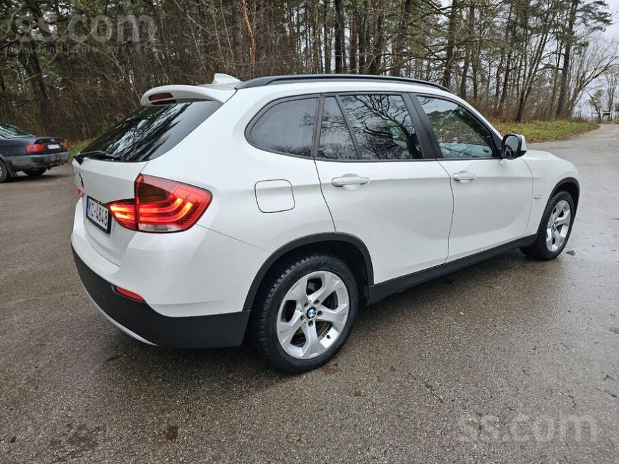 Balts BMW X1 2010 Rīga, ar dzinēja tilpumu 2.00 L un nobraukumu 212 tūkst. km par 7850 €, foto 6 vietnē AUTOMOTO.COM.LV